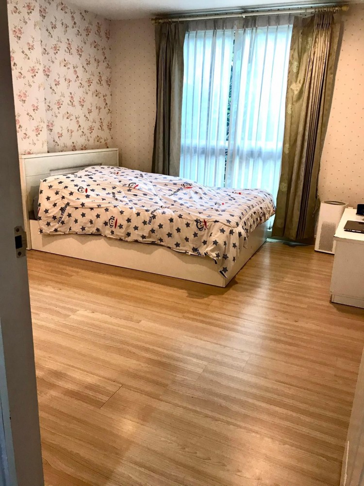 Scancondo | ให้เช่า เดอะ นิช ไอดี ลาดพร้าว 130 ห้องขนาดใหญ่ เงียบสงบ ไม่วุ่นวาย ติดวอลเปเปอร์น่า ...